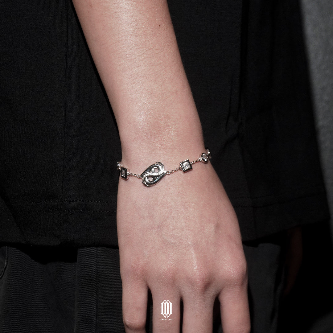 Chrono Infinity Zero Bracelet - White Gold – Zero Degrees°C Jewelry